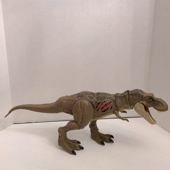 Toys | Jurassic World Tyrannosaurus Rex 18 Figure Battle Damage | Poshmark
